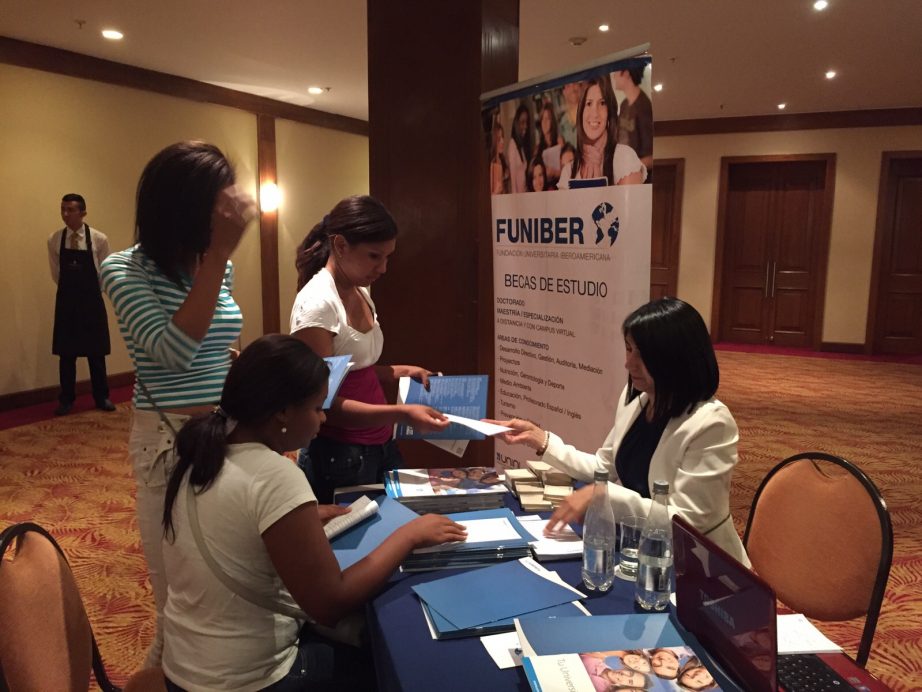 FUNIBER presentó el Programa de Becas y los programas de postgrado en ...