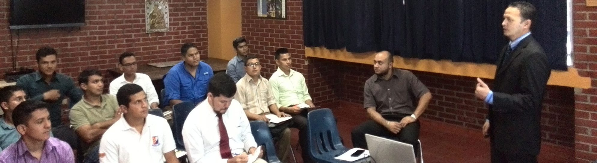 FUNIBER presentó el Programa de Becas en la Fundación Taular en ...