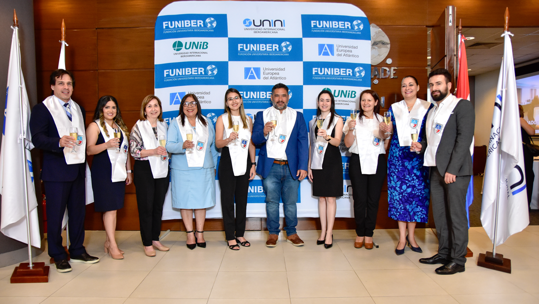 FUNIBER Paraguay felicita a sus becados en una entrega de títulos ...