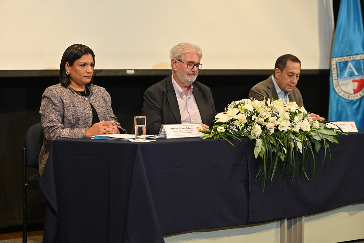 FUNIBER Bolivia celebra una ceremonia de entrega de títulos para su ...